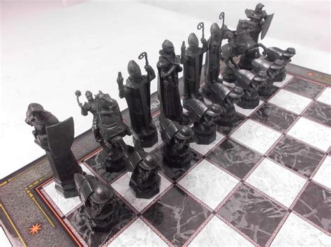 Noble Collection Harry Potter Chess Set Unitmens