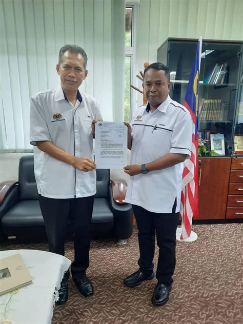 Ppd Pekan Encik Khairul Azian Bin Mat Khari Penolong Pegawai