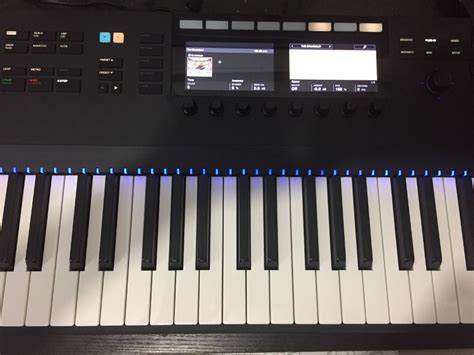 Native Instruments Komplete Kontrol S88 Mk2 Midi Keyboard Controller