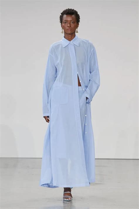 Pin on my collection in 2024 | Spring fashion chic, Fashion show ...