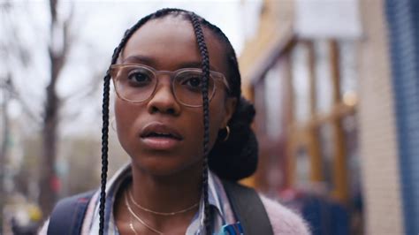 Naomi Teaser Vo V Deo Naomi Sensacine Com