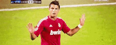 Cristiano Ronaldo Cabeza Abajo  Cristiano Ronaldo Wait Drop