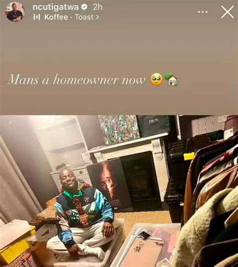 El actor de Sex Education que no tenía dónde vivir antes de la serie y ahora compró su propio piso