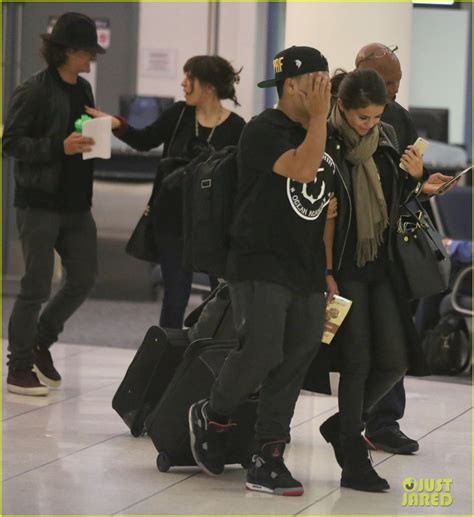 Orlando Bloom & Selena Gomez Walk Just Steps Apart From Each Other at the Airport: Photo 3223614 ...