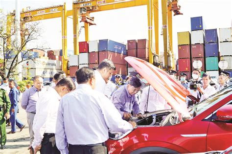 ပြည်ထောင်စုဝန်ကြီး ဒေါက်တာချာလီသန်း စက်မှုဝန