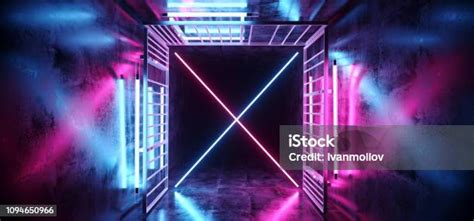 과학 Fi 미래 외계인 활기찬 네온 빛나는 보라색과 파란색 튜브 라이트 어두운 빈 그런 지 콘크리트 터널 복도 3d 렌더링에 금속 사각형 구조에 0명에 대한 스톡 사진 및
