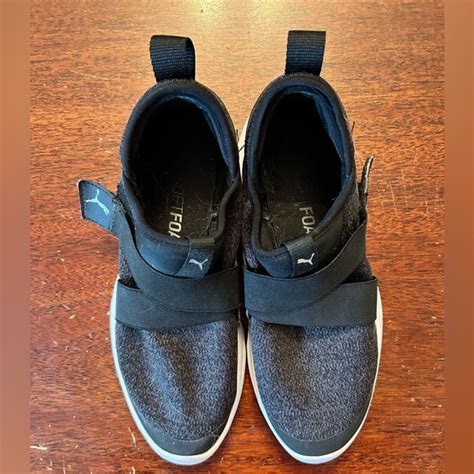 Puma | Shoes | Puma Soft Foam Plus Womens 75 Velcro Black Tennis ...