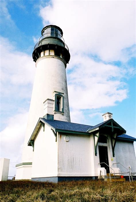 File Yaquina Head Lighthouse 97013044  Wikimedia Commons