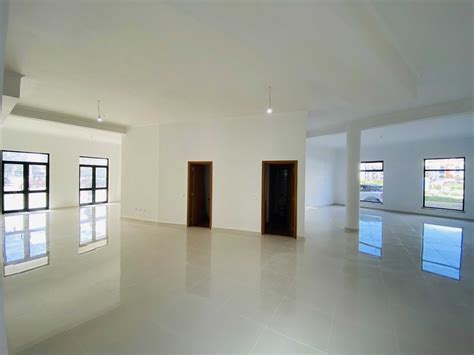 vende se espaço comercial com 127 m2 em alhos vedros alhos vedros olx pt