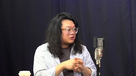 성냥팔이 소녀처럼 버틴 8년 편의점 알바가 올해의작가상 원동력 스프