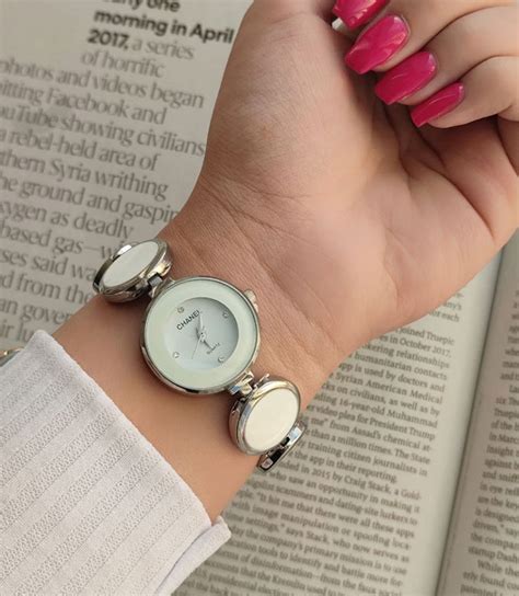 ساعت چنل بند پولکی با کیفیت استثنائی کادولاو