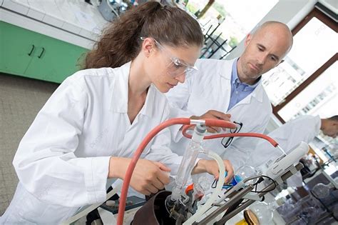 100 로봇과 학생 무료 다운로드 사진 그림 및 배경 이미지 Pngtree