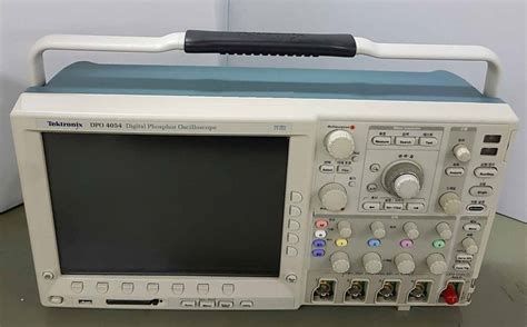 Tektronix Dpo 4054 電子試験装置 はセール価格 9260857 で使用されています Cae から購入