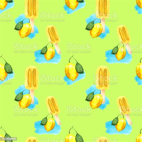 파란색 배경에 막대기에 아이스크림과 레몬수채화 배경 밝은 화려한 벽지 직물 포장 사무실 및 침대 린넨에 대한 원활한 패턴 가지