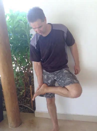 Best Bodyweight Bicep Exercises To Blast Your Biceps