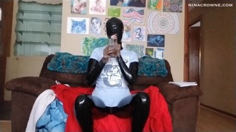 Nina Crowne Latex Domme Tells Bar Story Porno Videos Hub