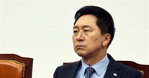 사면당한 홍준표 가랑이 밑 기어가는 치욕 잊지 않겠다