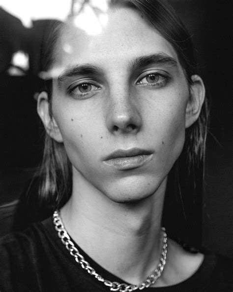 Piotr Model Management