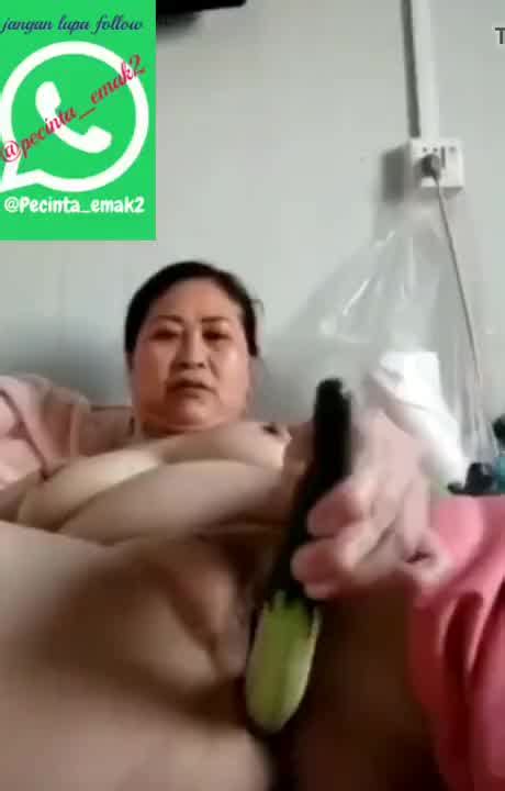 Asian Mid Aged Aunty Brinjal Humped