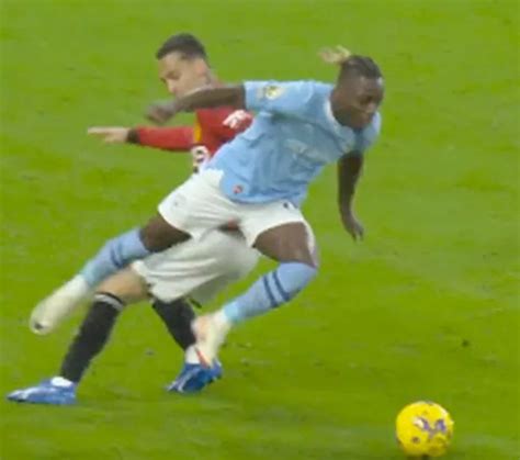 Antony Labelled An Embarrassment As Man Utd Flops Lose Their Heads Vs