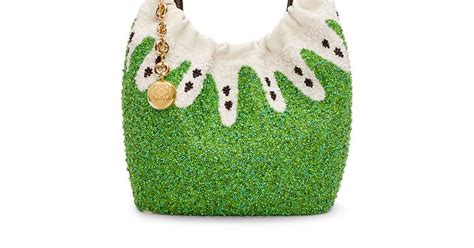 이비자 섬의 여름 느껴보세요 신세계 강남 로에베 팝업