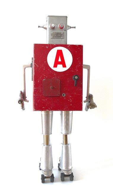 A Ssemblage Robot Recycle Sculpture Robot Assemblage Art