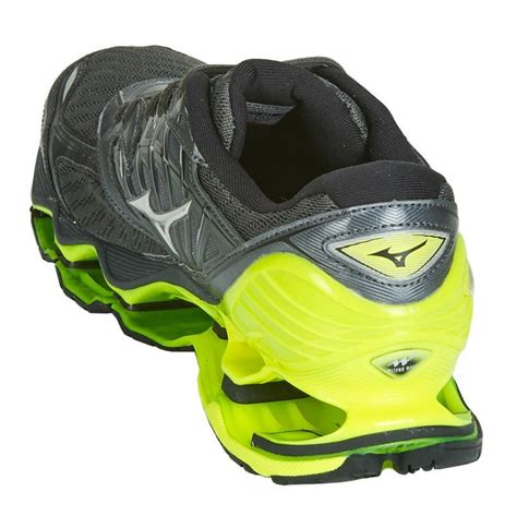 Японские кроссовки для бега: Мужские кроссовки для бега от Mizuno в ...