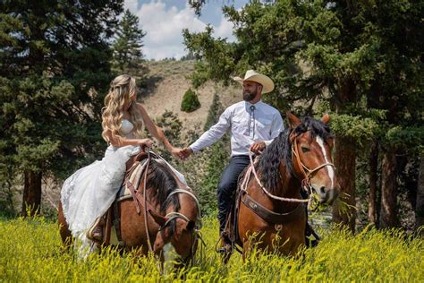 Yellowstone Horseback Riding Elopement Adventure Wed