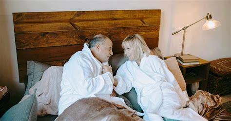 What Age Do People Stop Having Sex The Real Statistics Ro