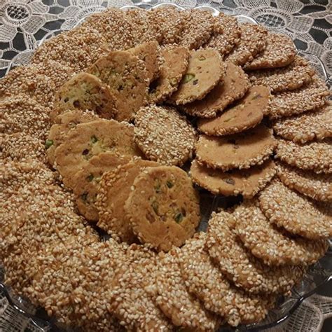 Biscuit Barazy Sesame Badr Dubai Restaurant