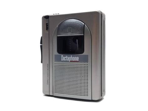 Dictaphone 2225 Voice Activated Full Size Standard Cassette Recorder