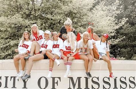 Ole Miss Sorority Girls