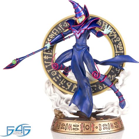 First 4 Figures Yu Gi Oh Mago Negro Dark Magician Statue Blue Variant