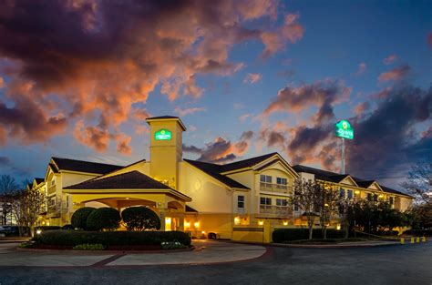 La Quinta Inn And Suites By Wyndham Macon Macon Ga Hotels