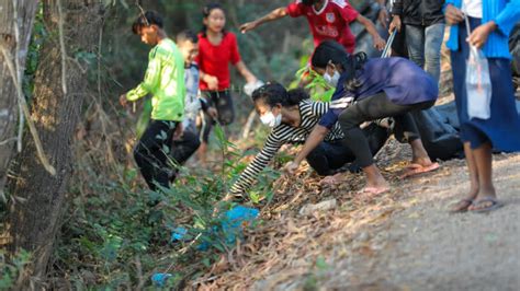 ភ្ញៀវ ទេសចរណ៍ មិន គួរ មាន ទង្វើ នេះ អាជ្ញា ធរ ស្រុក បន្ទាយ ស្រី អំពាវនាវ ដល់ ភ្ញៀវ ទេស ចរណ៍