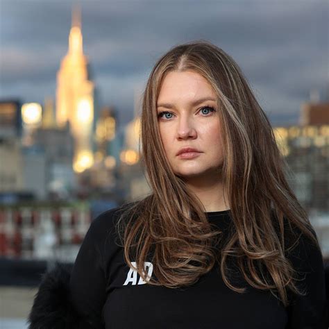Where Is Anna Delvey Now Find Out If The Fake Heiress Was Deported