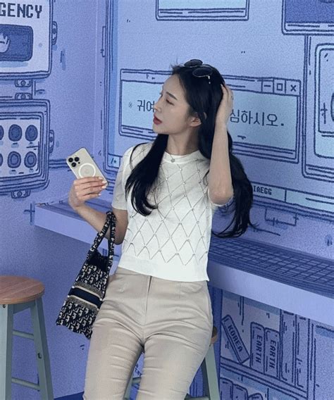 수입의류최저가 신상 큐빅 다이아 보석 니트 에이블리