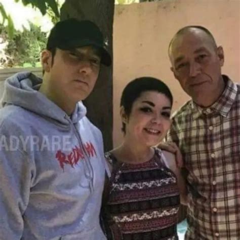 عکس امینم در سال ۲۰۱۷ قبل از اینکه ریش بزاره