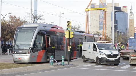 Fotos Muere Una Menor Atropellada Por El Tranvía En Zaragoza Imágenes