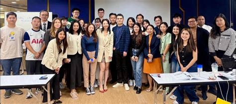 Ism Leveraging Data Analytics To Drive Business Transformation