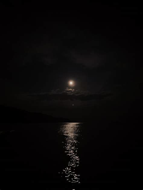 Mooning Over🌕 Beautiful Scenery Nature Iphone Background Wallpaper Dark Beach