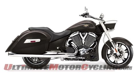 2011 Victory Cross Roads Quick Look