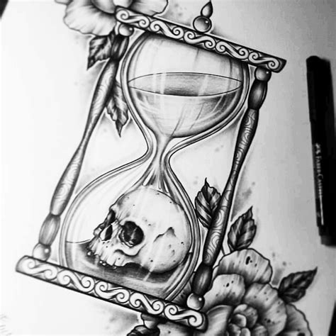 Skull Hourglass
