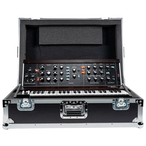 Moog Minimoog Model D 2022 Case Set Sintetizador