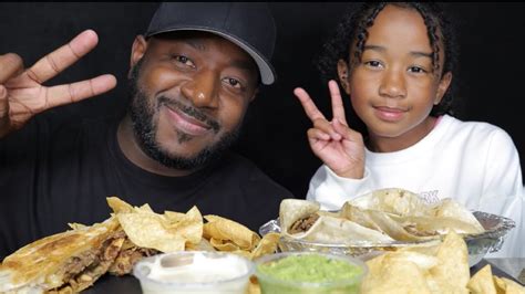 Eating Chipotles With My Daughter Mukbang Eatingshow Tceats Youtube