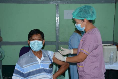 မိုးမိတ်မြို့နယ်တွင် သက်ကြီးဘိုးဘွားများ၊ ဌာနဆိုင်ဝန်ထမ်းများနှင့်ဒေသခံပြည်သူ ၂၅၁၉ ဦးအား ကိုဗစ