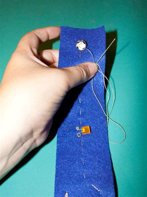 Soft Circuits Ideas Soft Circuits E Textiles Lily Pads
