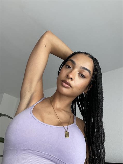 Are you ready to lick my beautiful armpits? : r/ArmpitMix