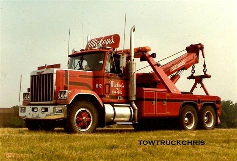 Mickeys Towing And Repair Station Bridgeport Ct Gmc General W Challenger 6800 35 Ton Wrecker