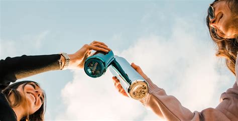 À Propos De Nous Weeplow